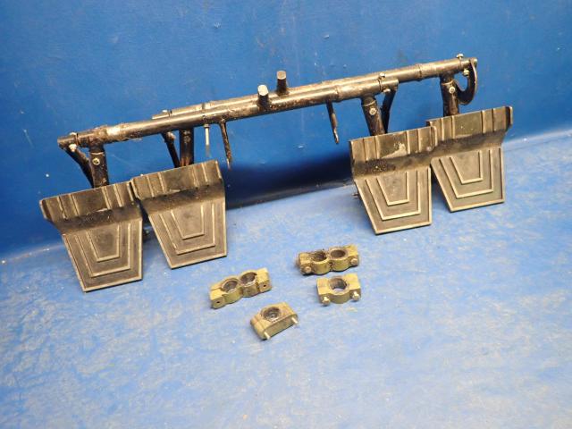 Cessna . DUAL BRAKE & RUDDER PEDAL BAR